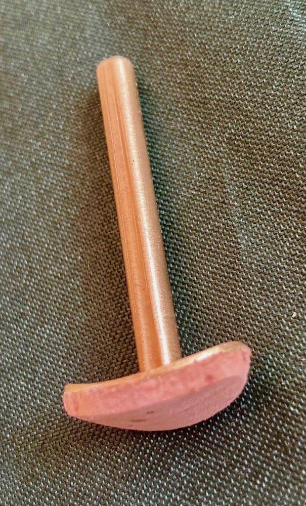 Barrett – Thumb Rest Slide (Mollenhauer) — Barrett Recorder Repairs